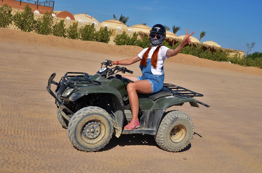 Morning Desert Adventure: Discovery Safari Tour in Hurghada